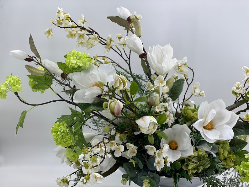 Luxurious Magnolia Centerpiece Arrangement Spring - Etsy