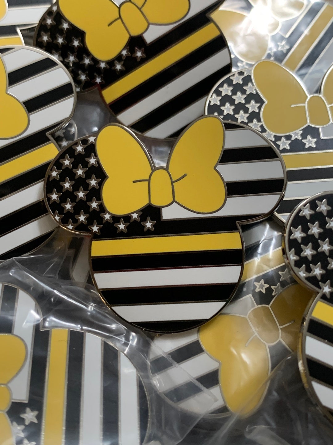 Thin Gold Line Bow Pin - Etsy