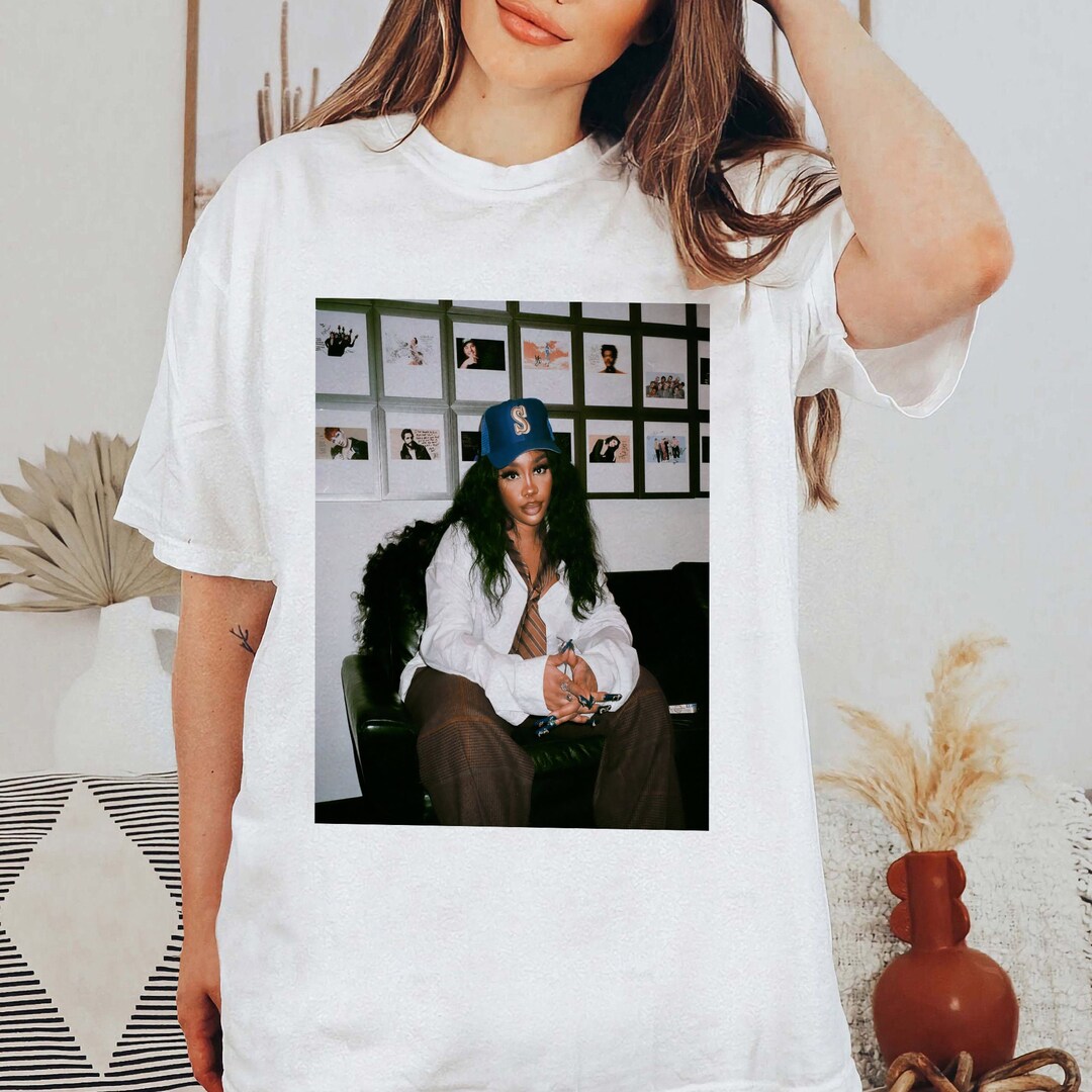 SZA Vintage Png, SZA New Bootleg 90s Black Png, SZA Photoshoot Png ...