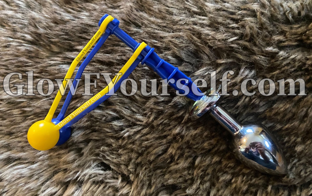 Throw It Back and Make It Clack, With One of Our Cheek Clacking Butt ...