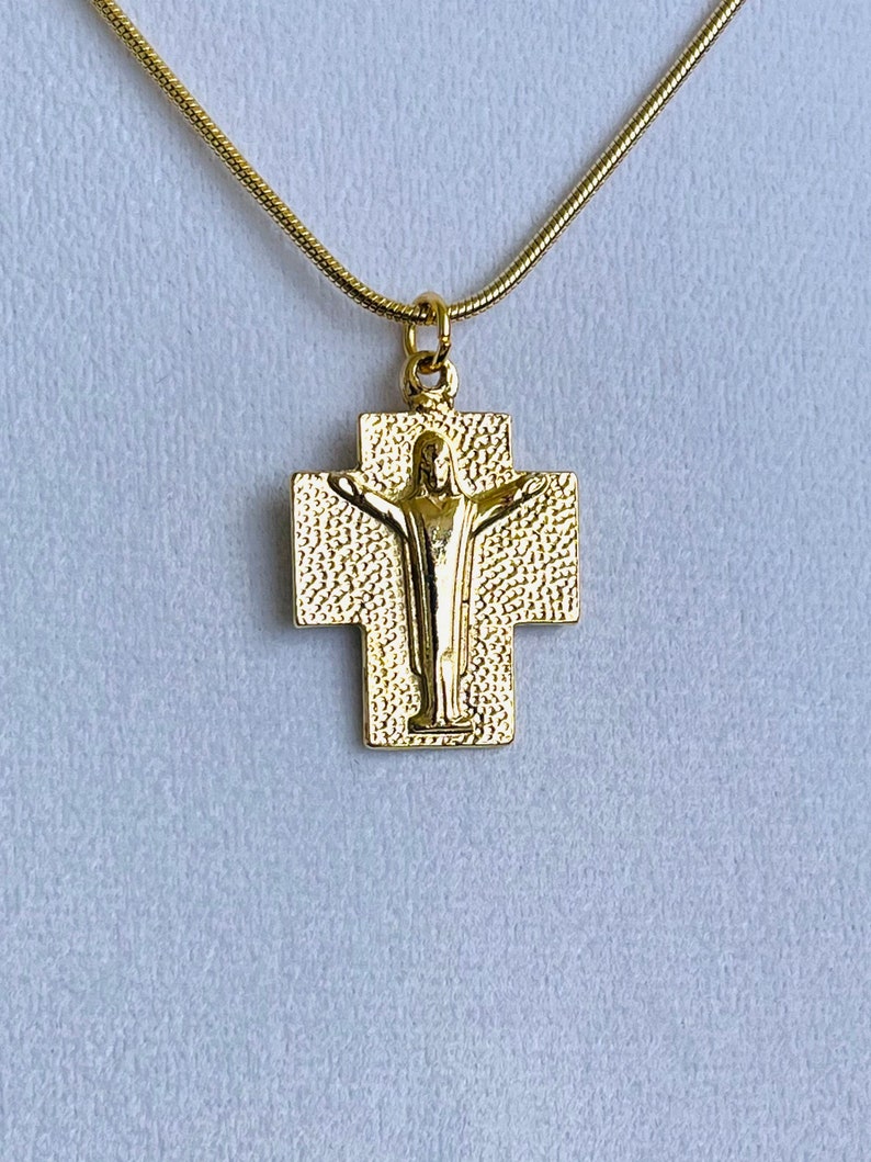 Christ the Redeemer Cross, Vintage Gold Plated Pendant, Retro Pendant ...