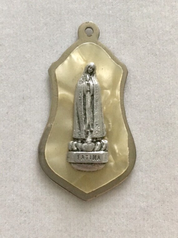 Our Lady of Fatima religious pendant, vintage pendant… - Gem