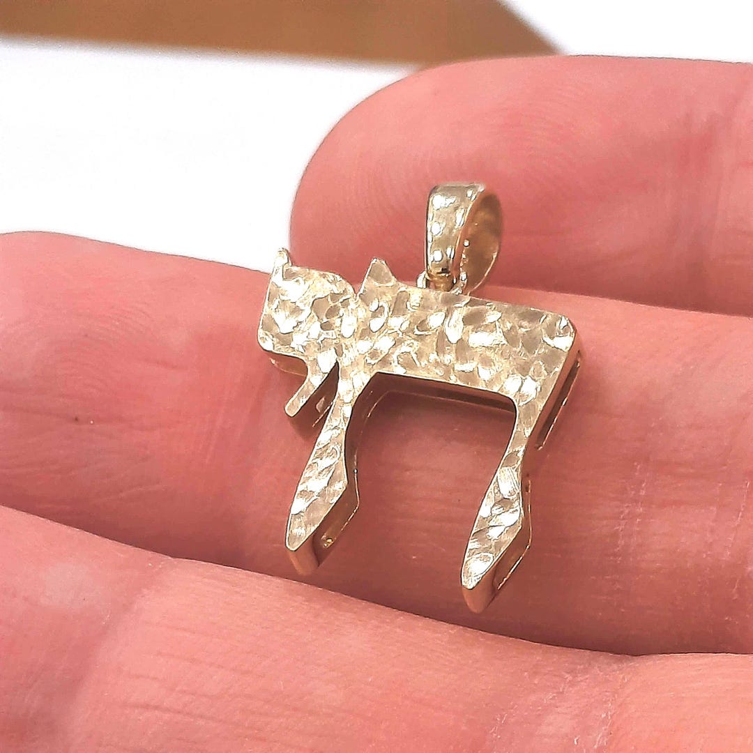 14k Yellow Gold Chai Pendant, Handmade Unisex Chai Pendant, Israeli ...