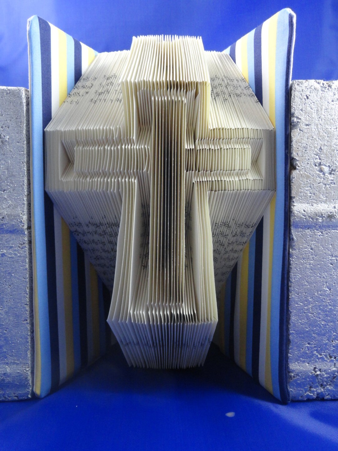 Origami Book Folding Pattern DIY Cross 247 Folds With Free Heart ...