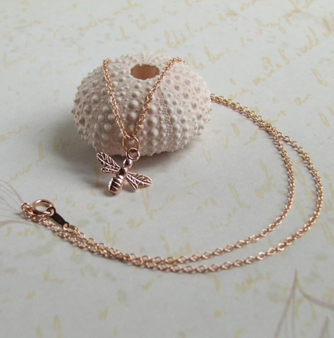 Rose Gold Bee Necklace. - Etsy