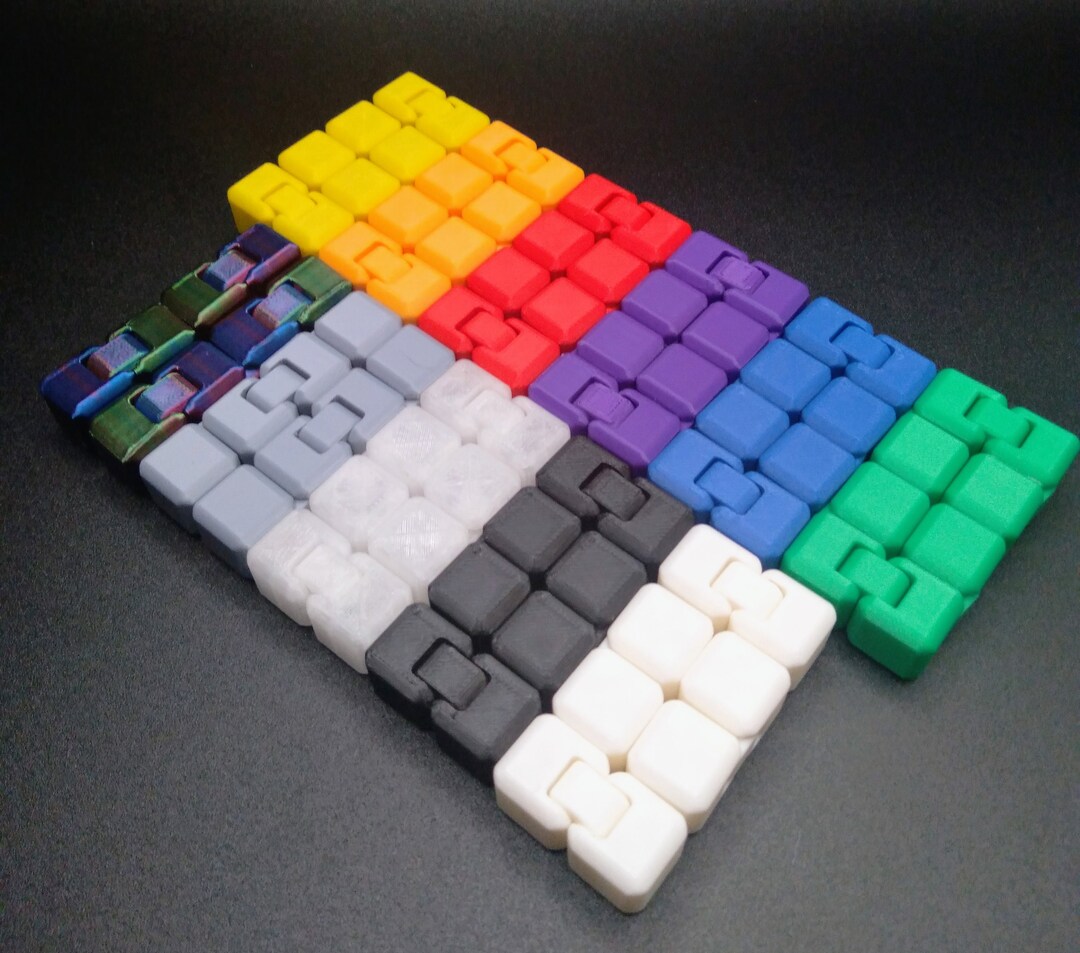 Infinitely Folding Fidget Cube: Endless Fun in the Palm of Your Hand - Etsy