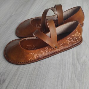 Women Wide Toe Box Shoes, Custom Size Minimalist Shoes, Natural Foot ...