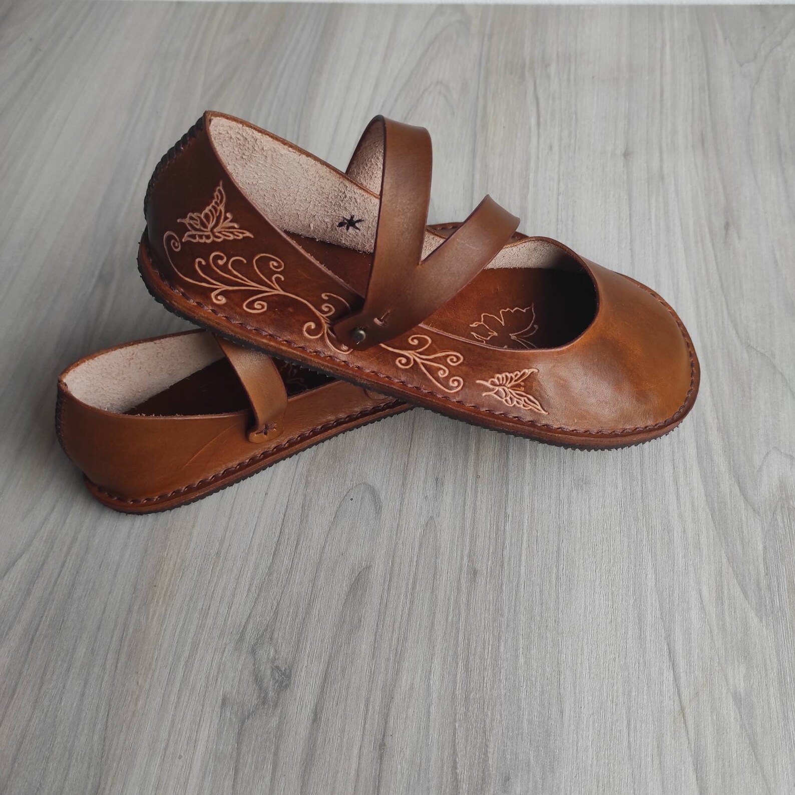 Women Wide Toe Box Shoes, Custom Size Minimalist Shoes, Natural Foot ...
