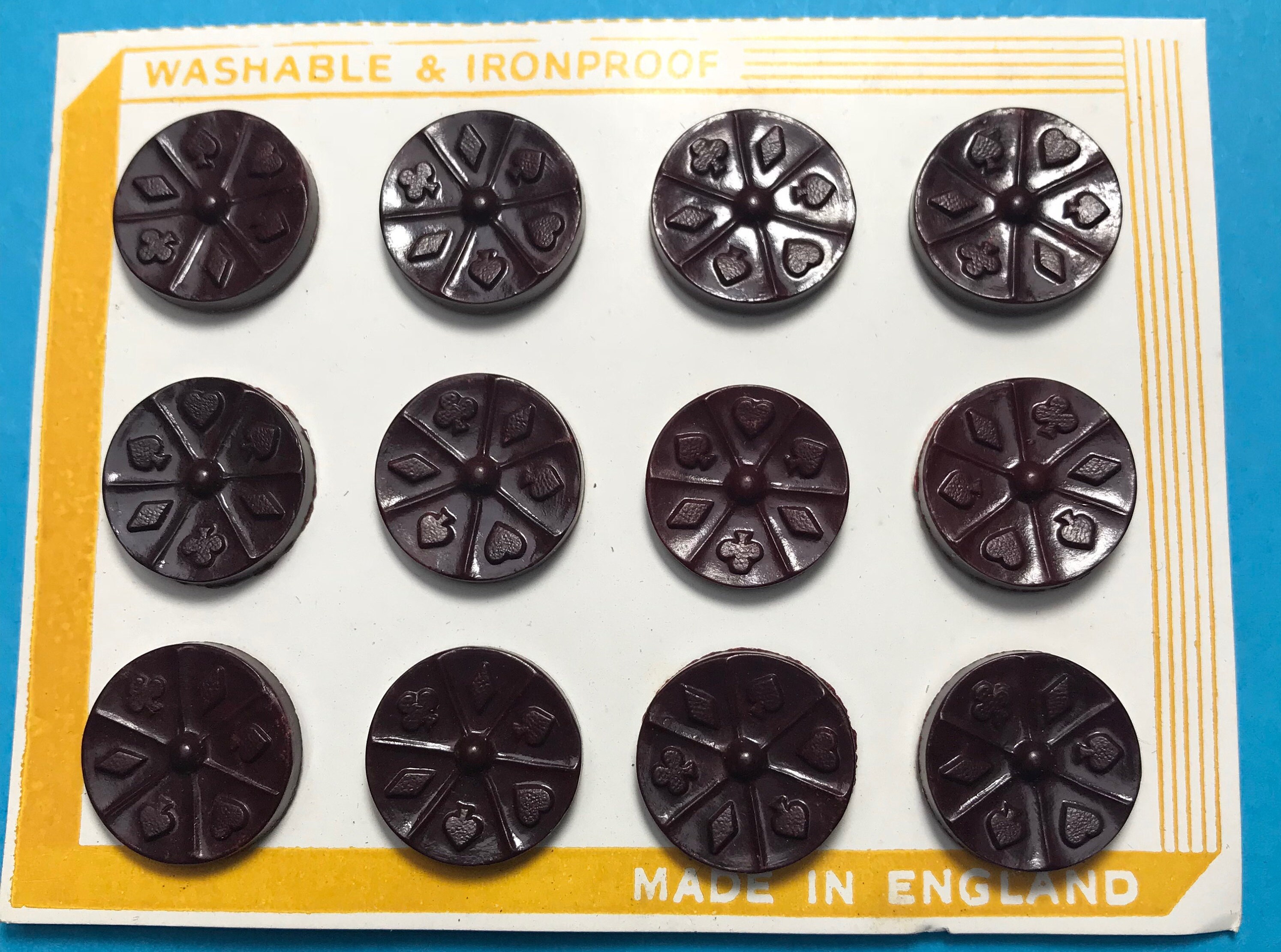 12 English 1940s Bakelite Playing Card Buttons 1.8cm Wide - Etsy