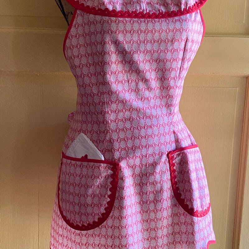 Old Fashioned Apron - Etsy