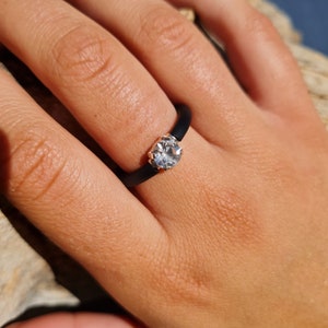 Silicone Rings for Women, Silicone With Stone, Wedding Band, Rubber ...