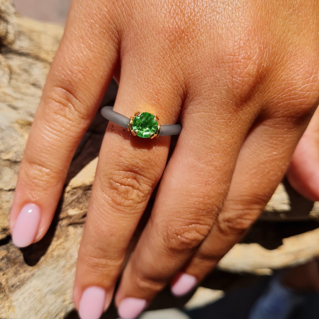 Silicone Ring, Silver Ring, Silicone Ring With Stone, Emerald Green ...