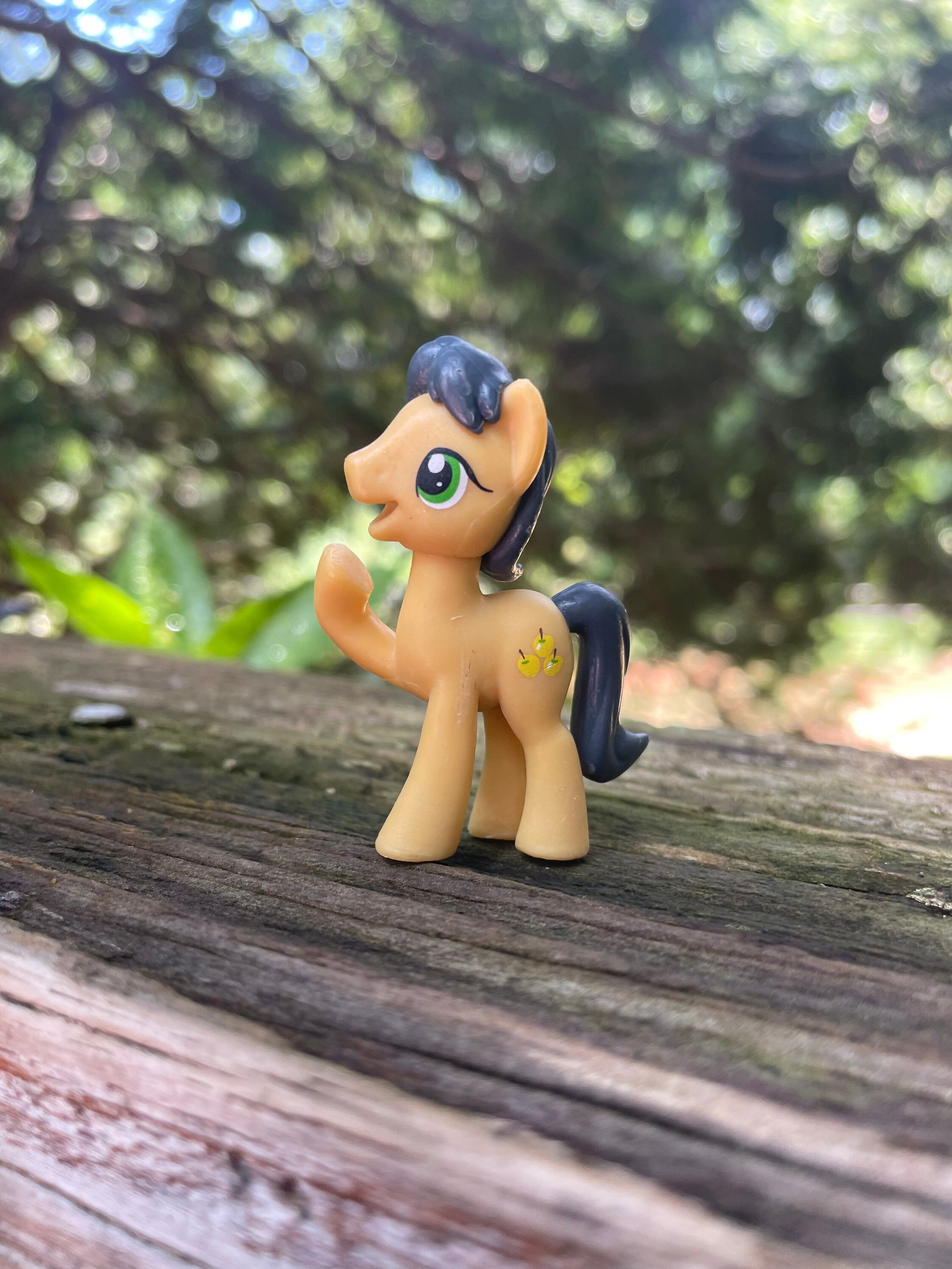 Max 50% OFF G3 My Little Pony Golden Delicious Hasbro MLP www.mylomed.com
