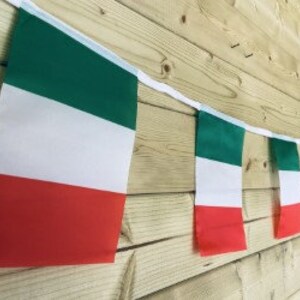 Italian National Flag Bunting 24 Flags 9 Metres Indoor / Outdoor ...