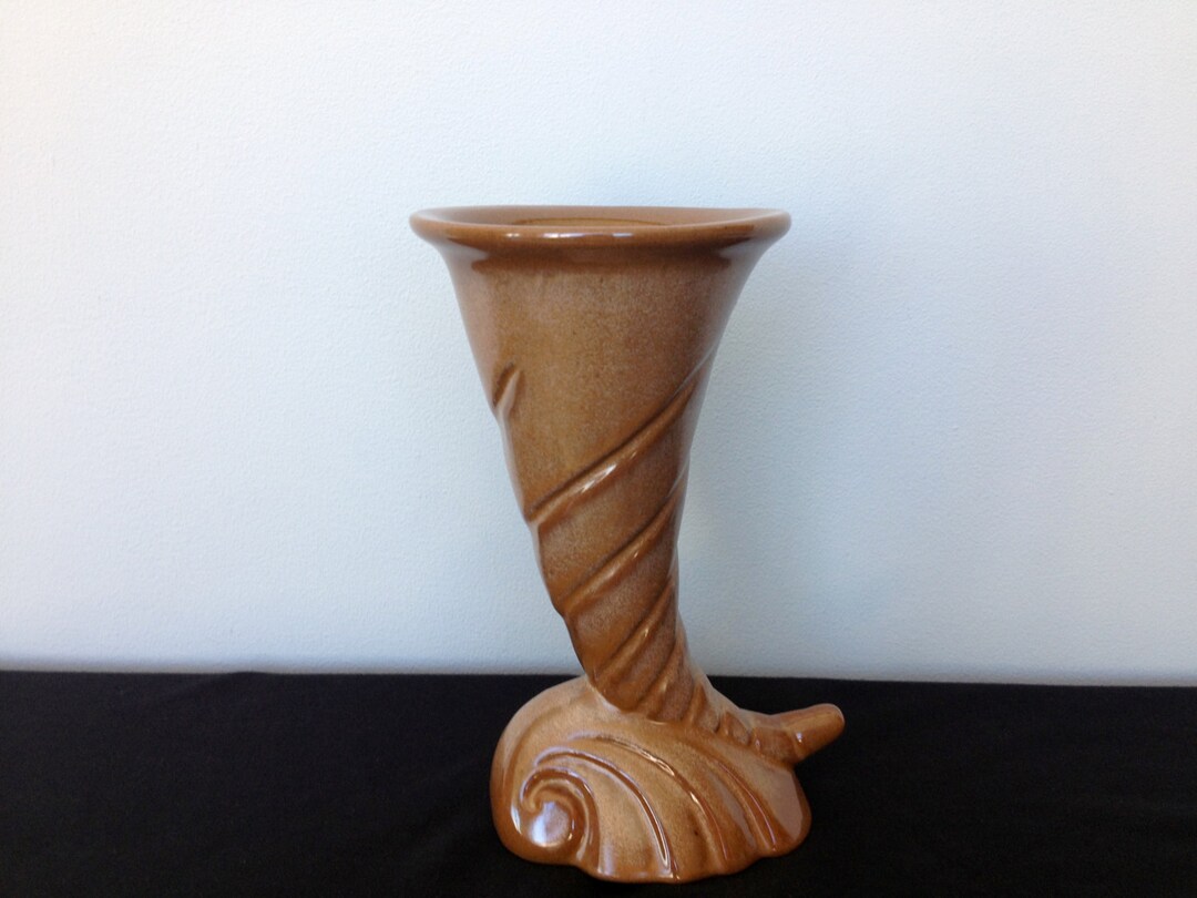 Vintage Frankoma #56 Cornucopia Vase: Milk Chocolate Glaze - Etsy