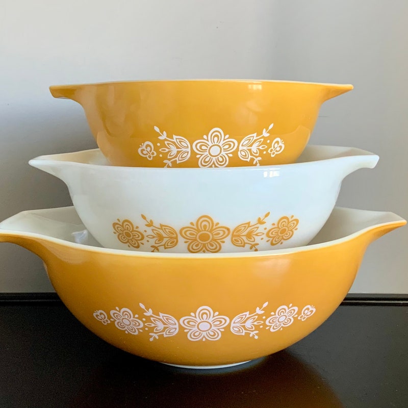 Vintage Pyrex Bowls - Etsy