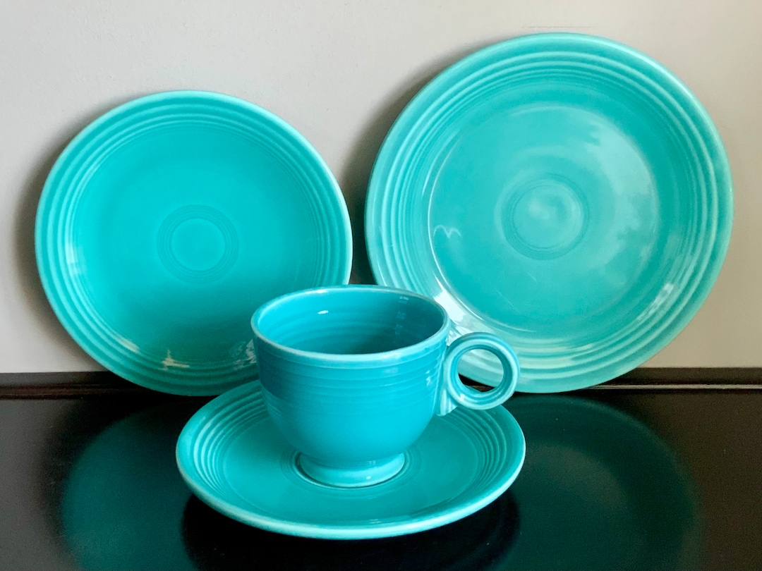 4-piece Set of Vintage Original Turquoise Fiestaware - Saucer, Cup ...