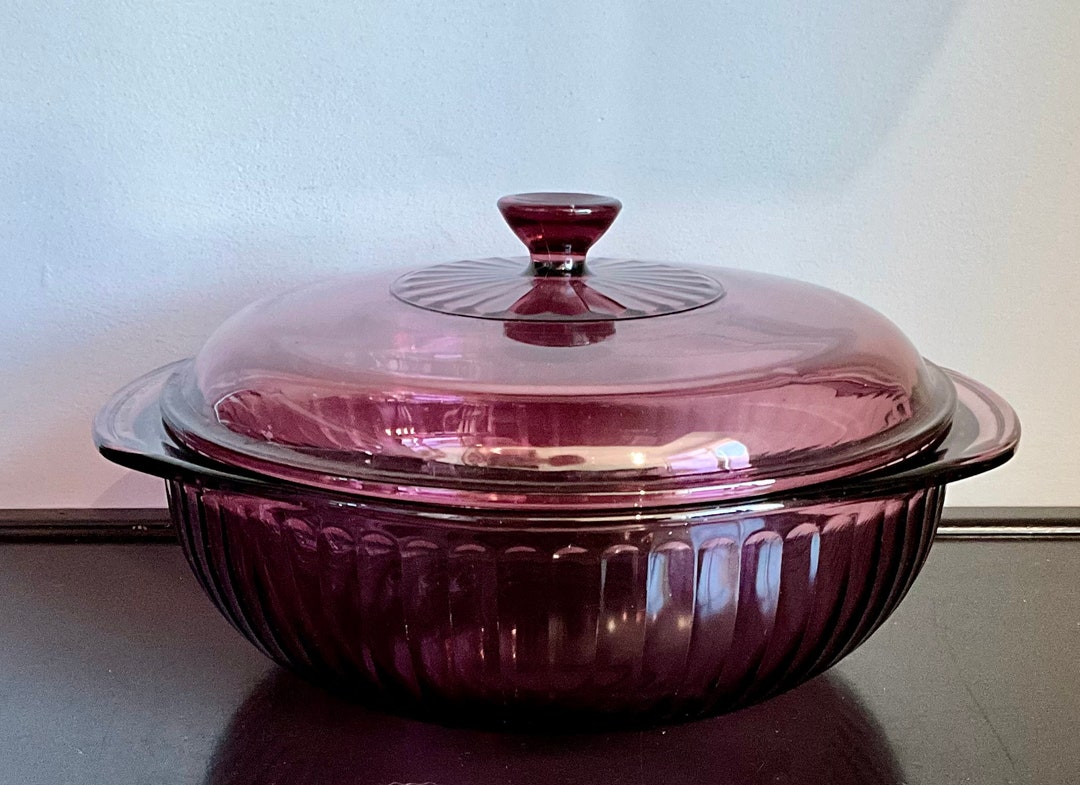 Pyrex Sculptured Cranberry 2 Qt. Round Covered Casserole (024) - Free ...