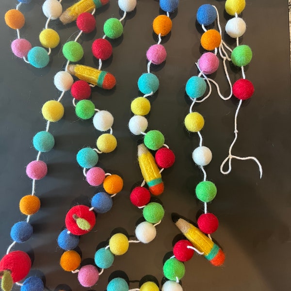 School Garland - Etsy