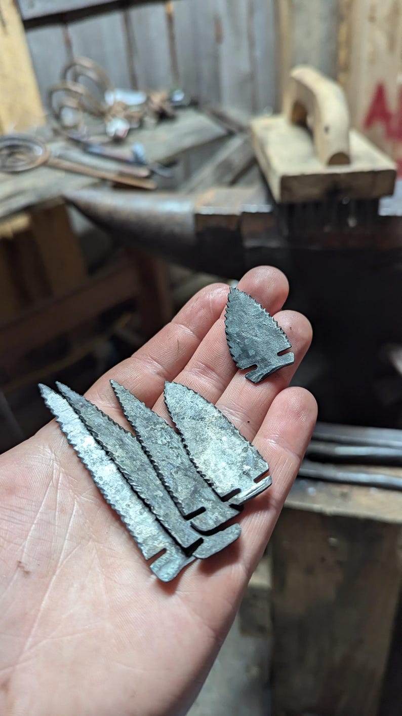 Set of 5 Handforged Arrowheads - Etsy