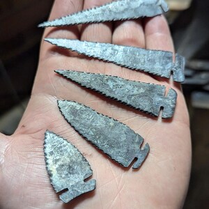 Set of 5 Handforged Arrowheads - Etsy