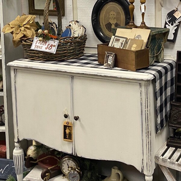 Farmhouse Buffet - Etsy