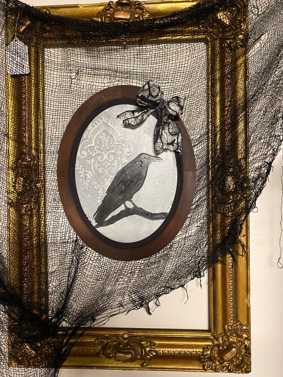 Raven Picture in Vintage Frame - Etsy