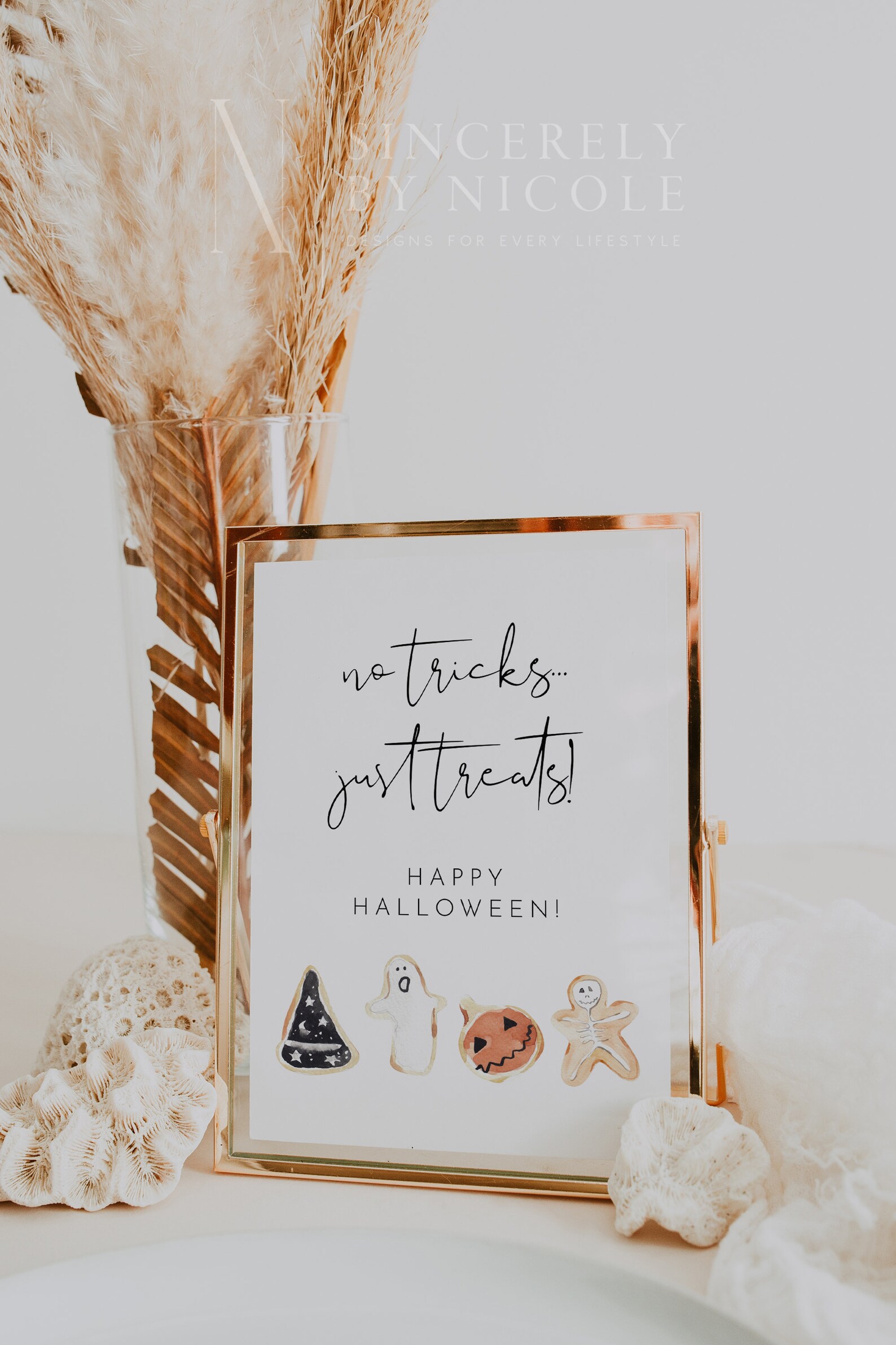 No Tricks Just Treats Sign Halloween Party Signs Printable - Etsy