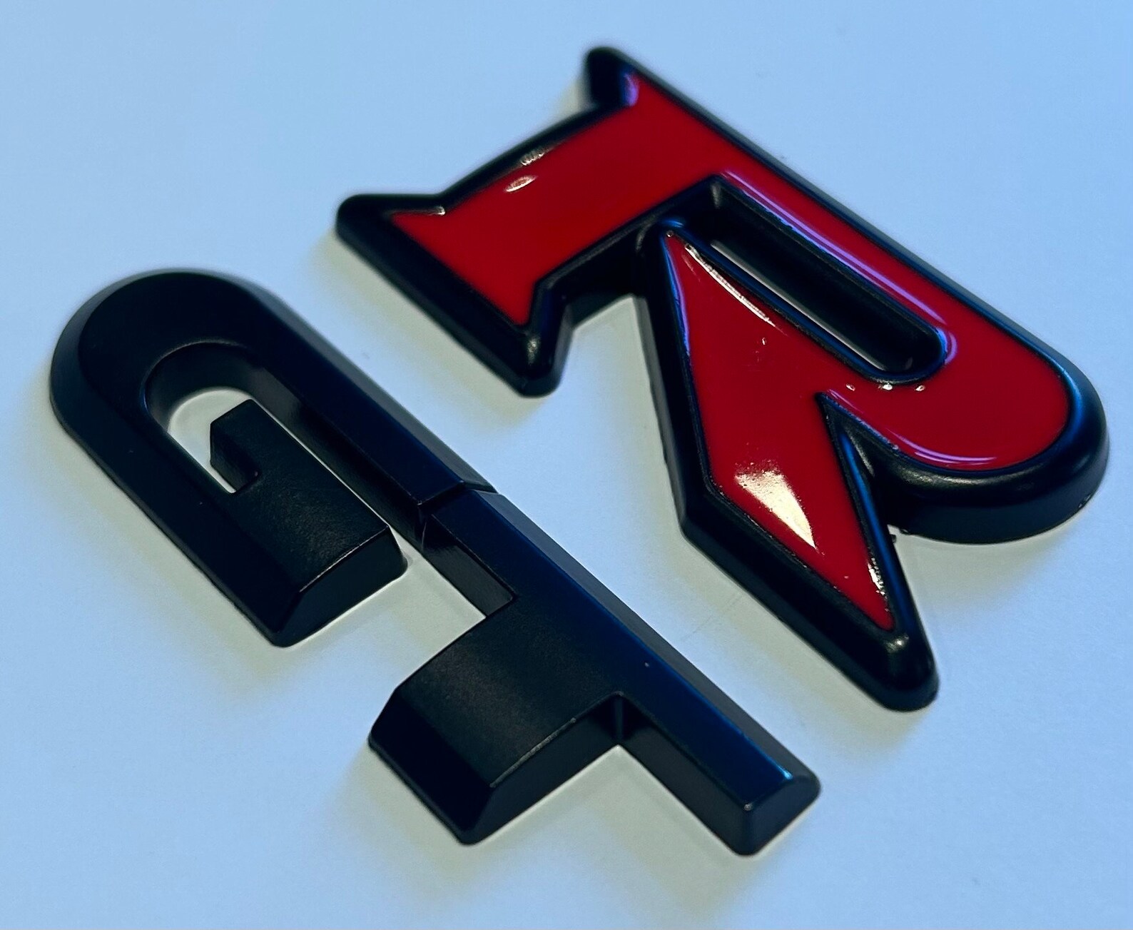 Nissan GTR GT-R R35 R34 R33 R32 Rear Boot Badge Emblem 62892-JF00B UK ...