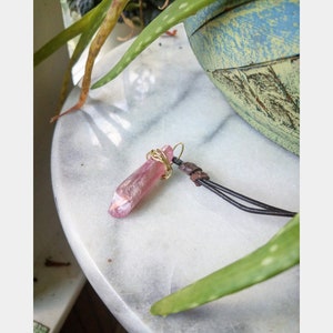 Kyber Crystal Necklaces From Resin - Etsy