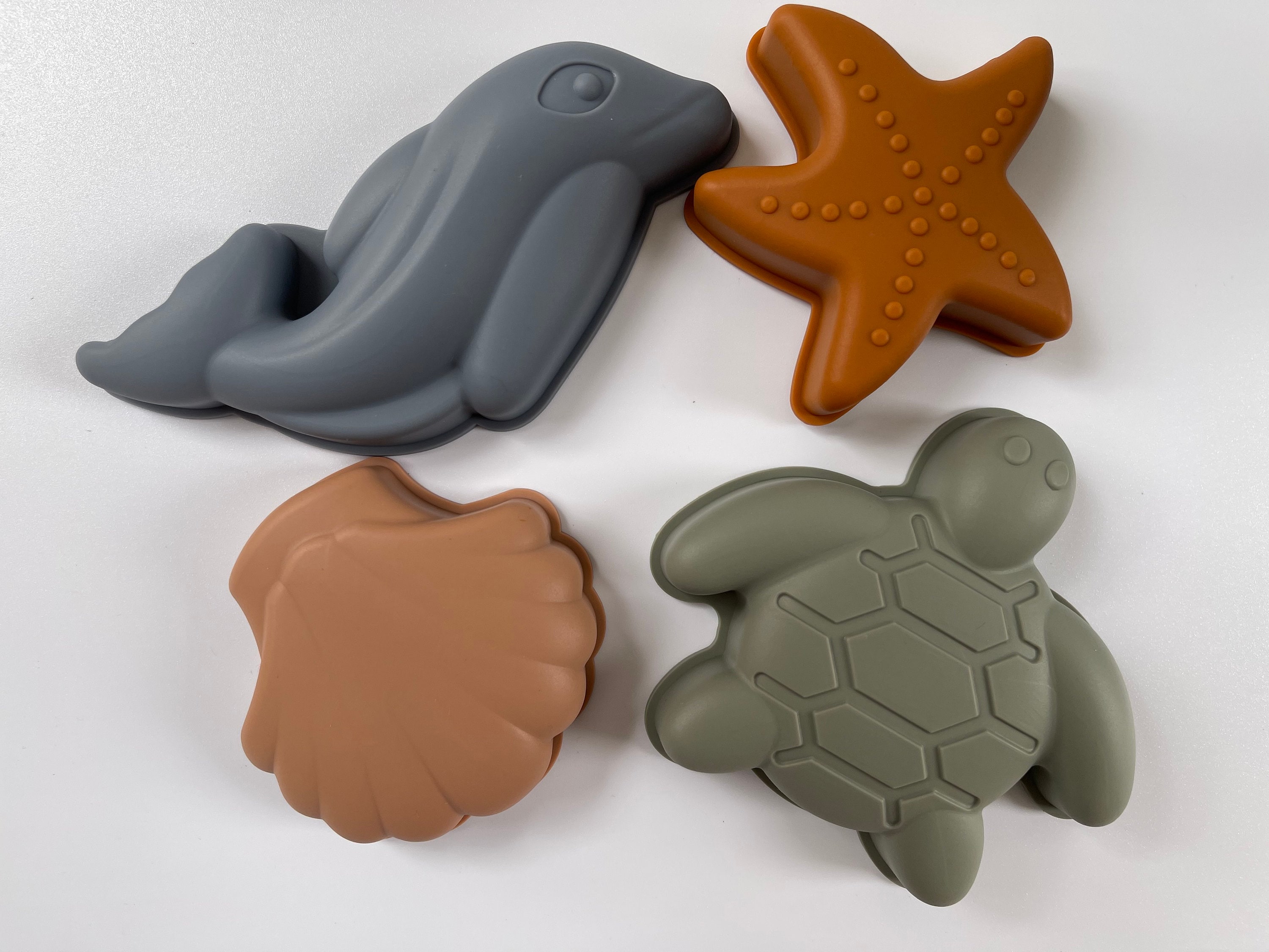 Silicon Kids Beach Toys With Molds Water Pail Bucket Sand Shovel, Set X ...