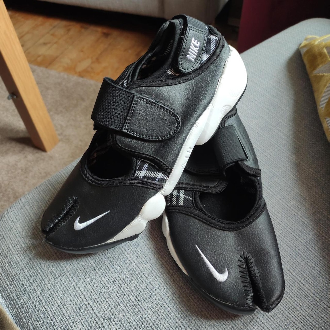 Y2K Black Nike Air Rift Split Toe Tabi Trainers Gorpcore - Etsy