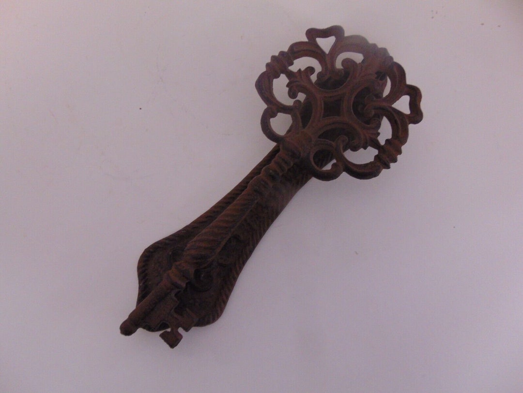 Vintage Cast Iron Key Door Knocker JC270-7 - Etsy