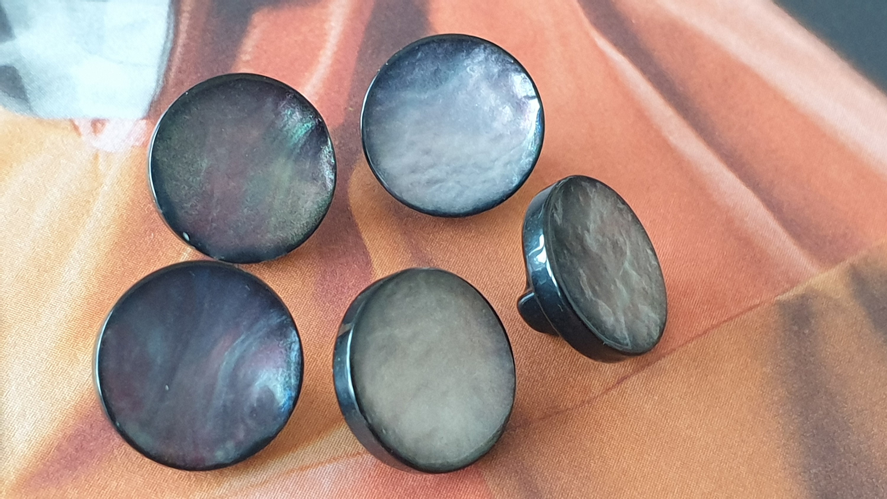 7/16 11.5mm 18L Grey Smoke Button another Rare Find - Etsy UK