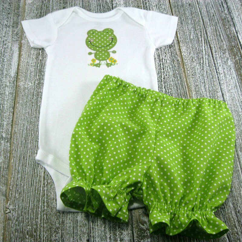 Girl Frog - Etsy