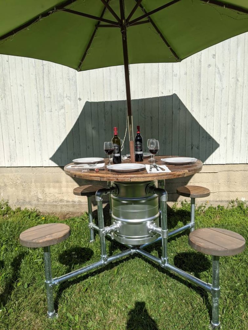 Cafe/restaurant Picnic Table Furnishings From Beer Kegs With 4 Built in ...