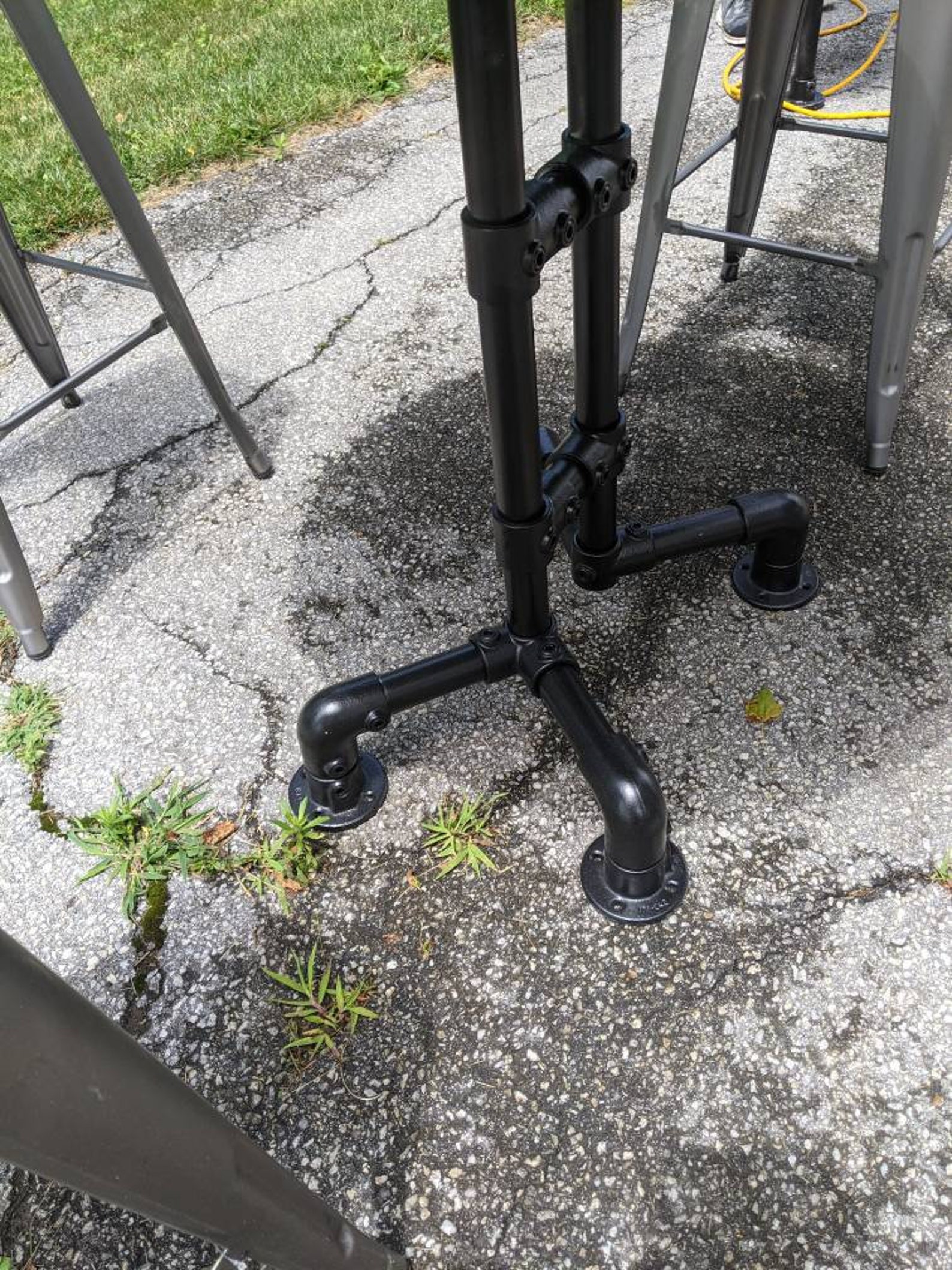 Cafe/restaurant Style Table Using Galvanized Steel Pipe and a - Etsy