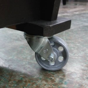 This Recycled Dresser, Makes the Perfect Kitchen Island! With 4 Casters ...