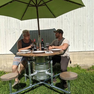 Cafe/restaurant Picnic Table Furnishings From Beer Kegs With 4 Built in ...
