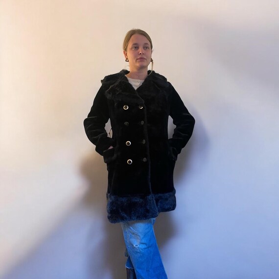 1960s mod faux fur coat, double breasted and long - Gem