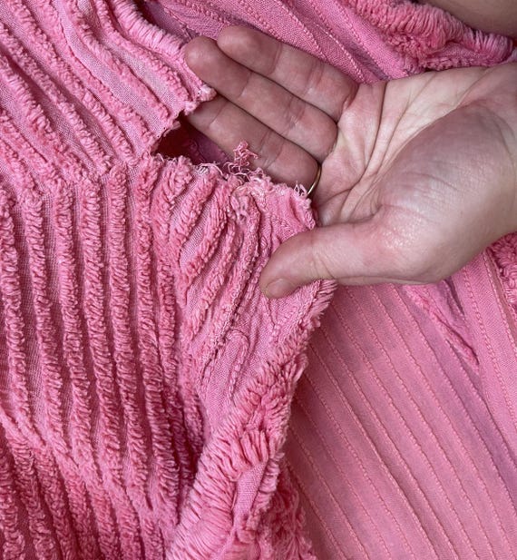1940s/50s bubblegum pink chenille house robe - Gem
