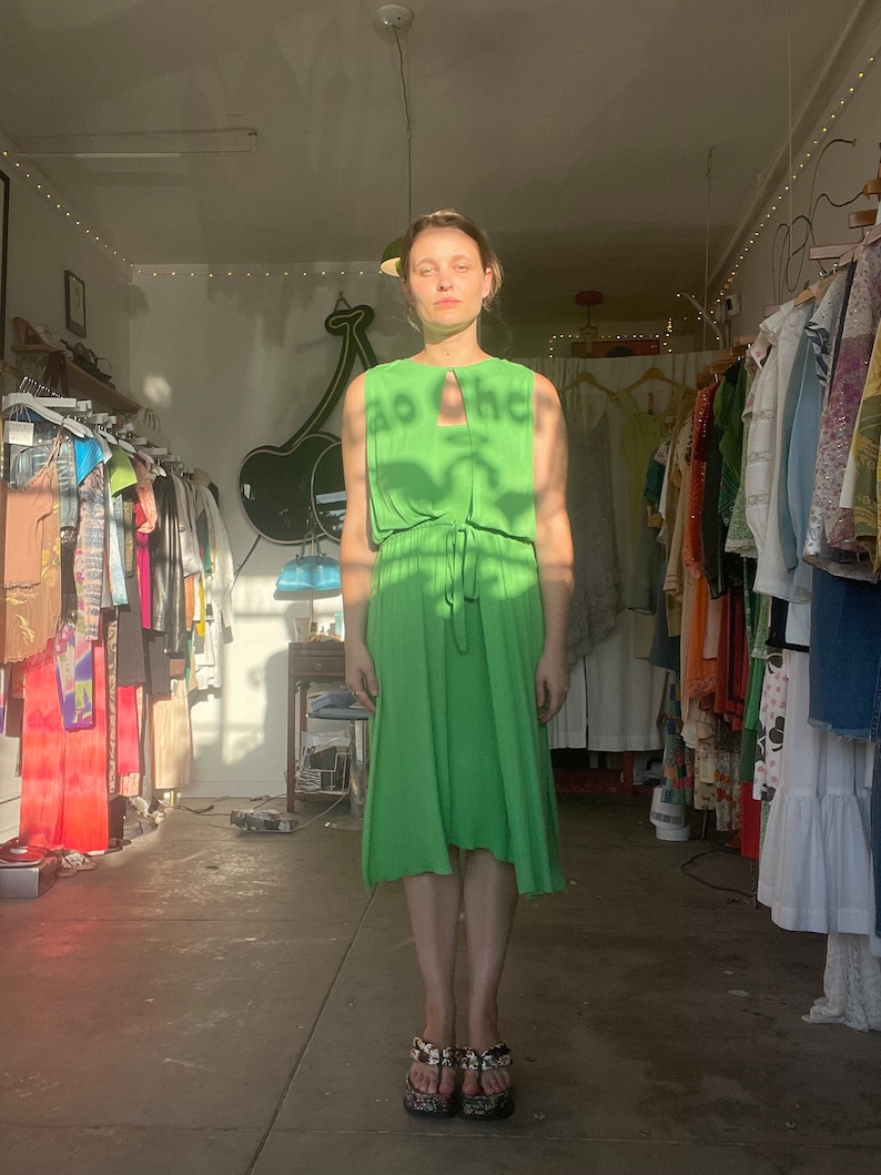 1970s Kelly Green Silk Jersey Disco Dress With Tie Waist and Back Cape ...