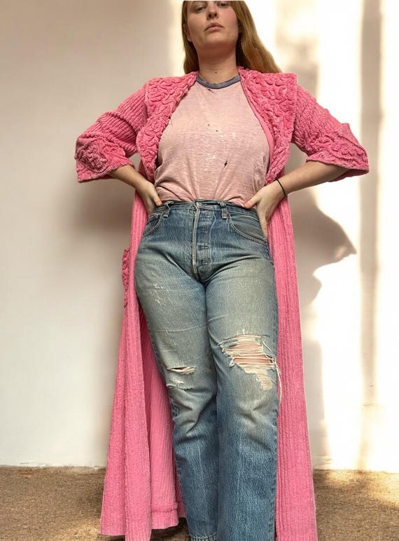 1940s/50s bubblegum pink chenille house robe - Gem