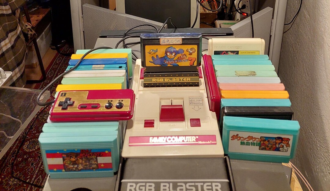Famicom W/ RGB Blaster, 25 Clone Games - Etsy Canada
