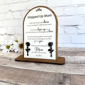 Stepped up Mom Sign, Personalized Mother's Day Gift, Bonus Mom Sign ...