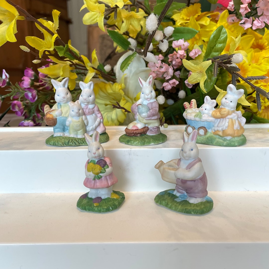 Set of 5 Vintage Porcelain Easter Bunny Figurines - Etsy