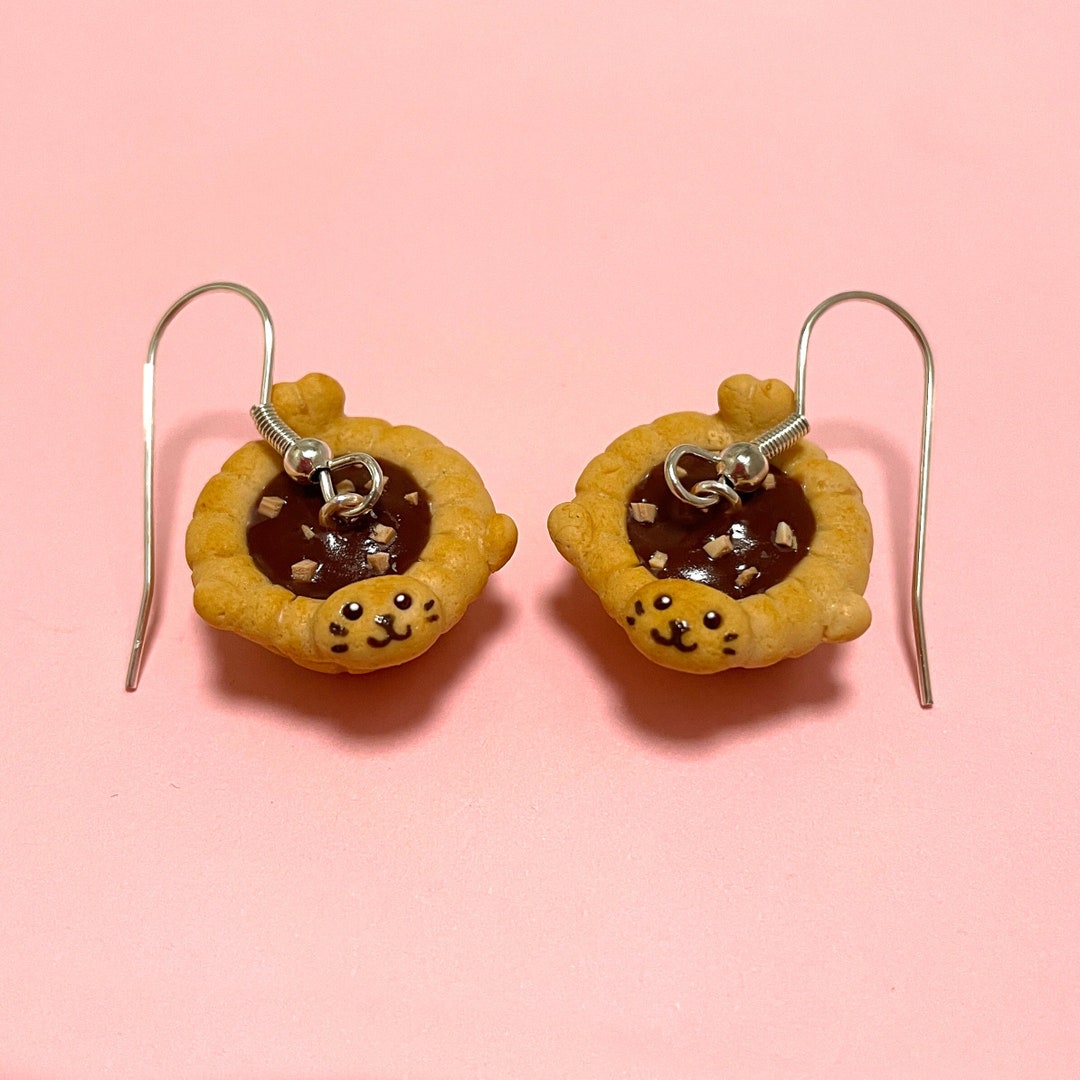 Chocolate Tart Earrings / Baby Seal Jewellery, Pastry Art - Etsy