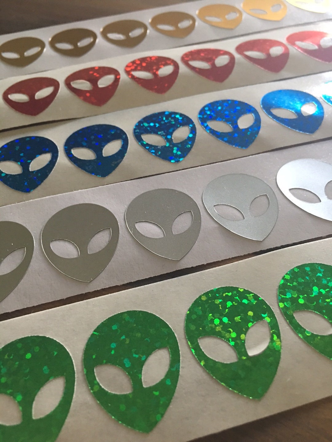 Alien Head Stickers, Roswell, Metallic Foil, Space Party Decor, Gift ...