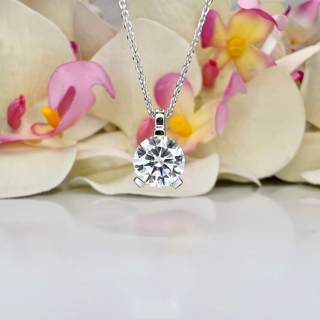 14K Solid Gold 1 CTW Round Moissanite Solitaire Pendant Necklace ...