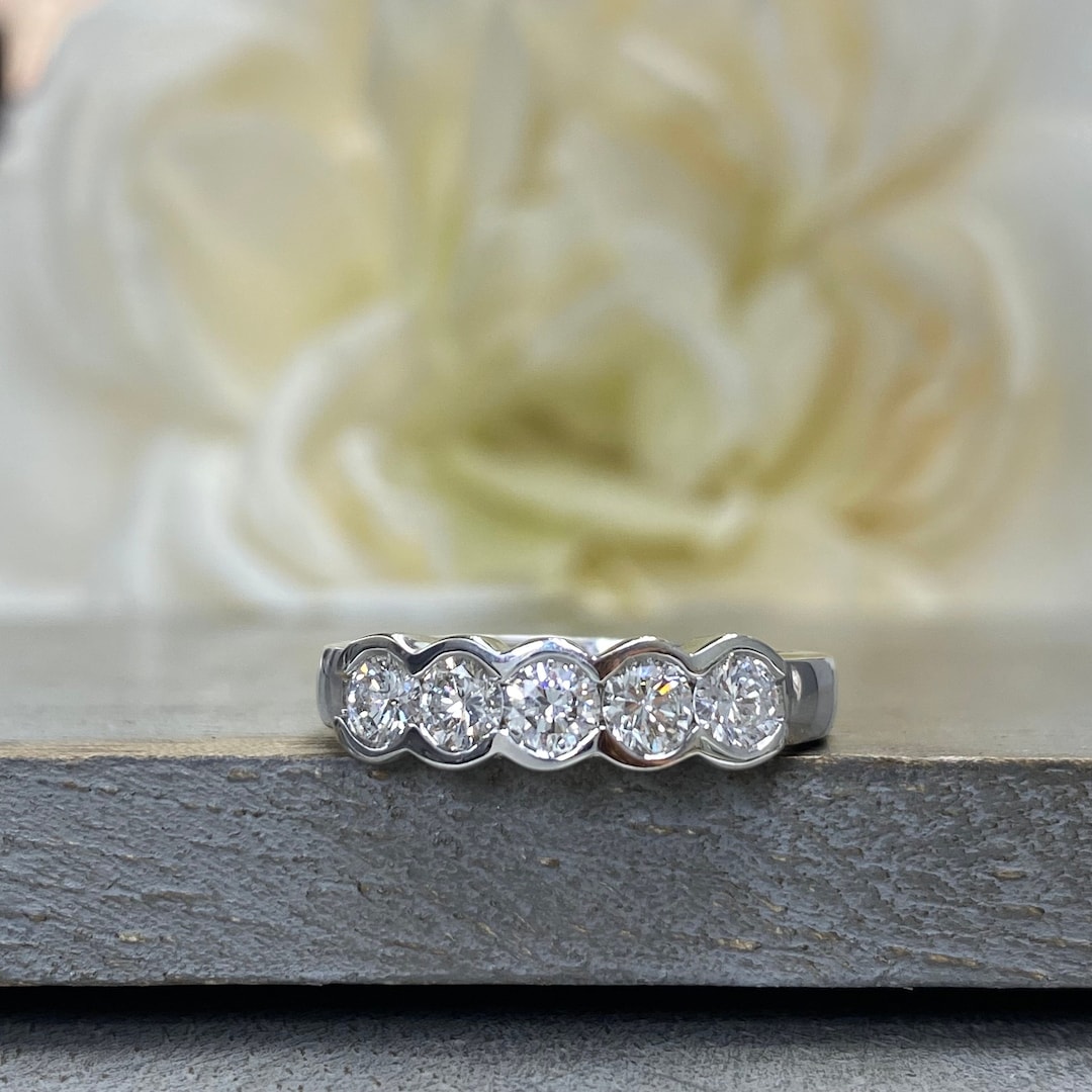 5 Stone Bezel Set Round Diamond Engagement Ring, Classic 5 Stone ...
